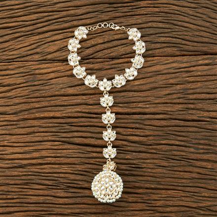 Buy Indo Western Classic Hath Pan With Gold Plating 109363 | Kanhai Jewels